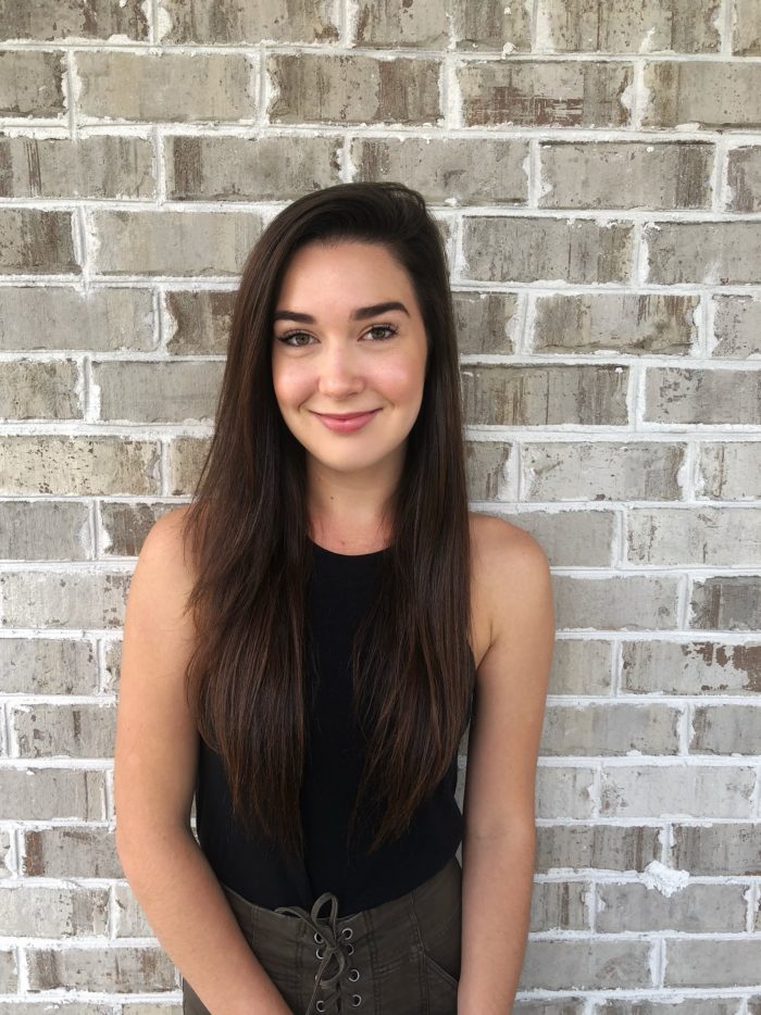Kayla Headshot - Momentum Marketing